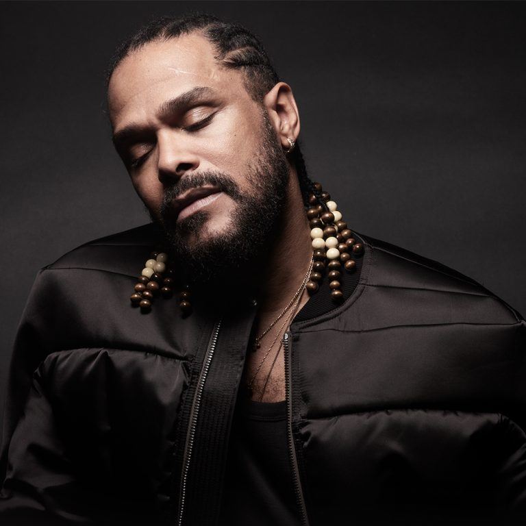 Maxwell - Mercedes-Benz Amphitheater
